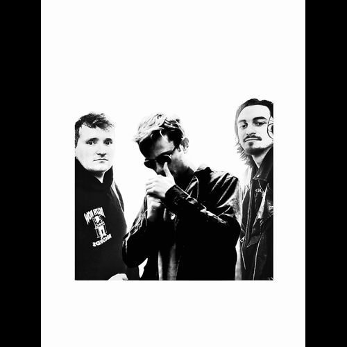 MirroredFaces res profile | SubmitHub